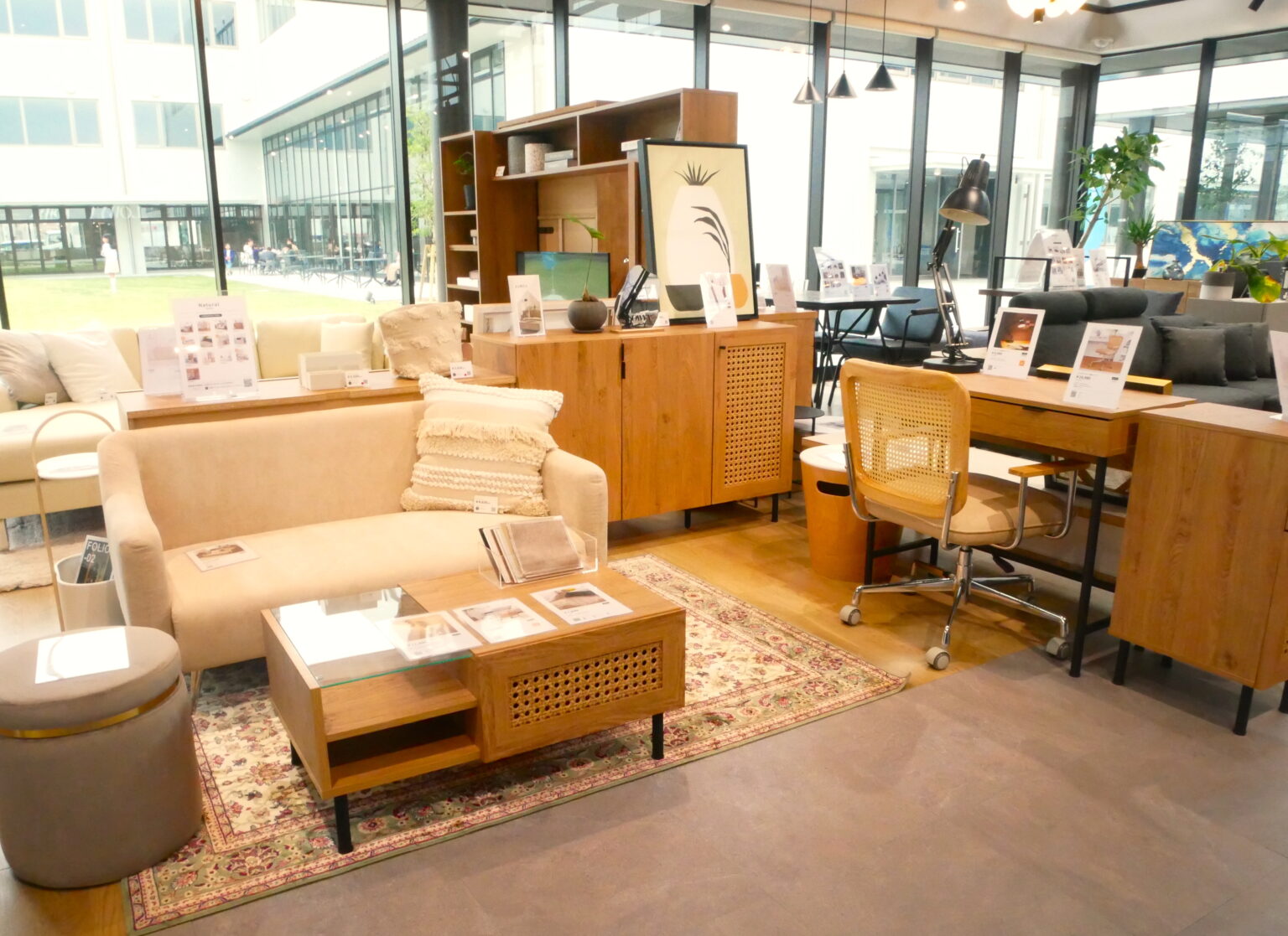 【いとLab＋潜入レポ】LOWYA初の実店舗や、福岡市初出店の話題のパン屋まで。「いとLab＋」地域と大学をつなぐ新しい拠点が西区に誕生【福岡市西区】 | フクリパ