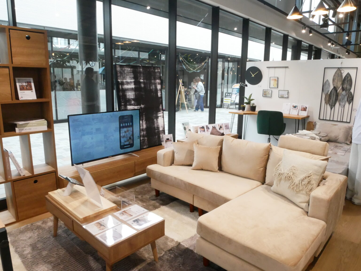 【いとLab＋潜入レポ】LOWYA初の実店舗や、福岡市初出店の話題のパン屋まで。「いとLab＋」地域と大学をつなぐ新しい拠点が西区に誕生【福岡市西区】 | フクリパ